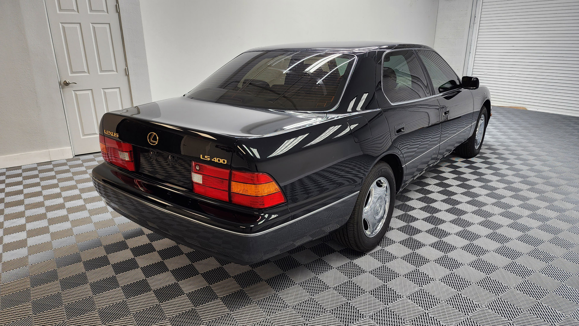 1999 Lexus LS 400 - Limited Edition Motorcars