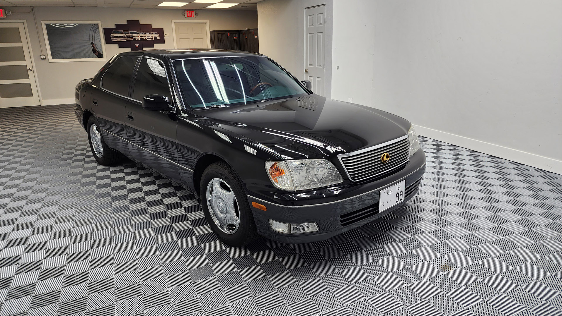 1999 Lexus LS 400 - Limited Edition Motorcars