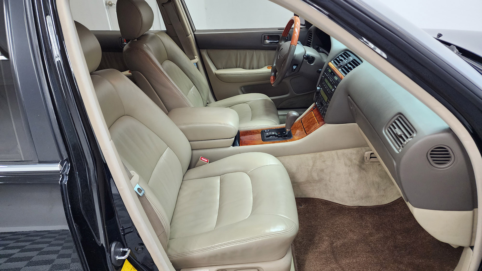 1999 Lexus LS 400 - Limited Edition Motorcars